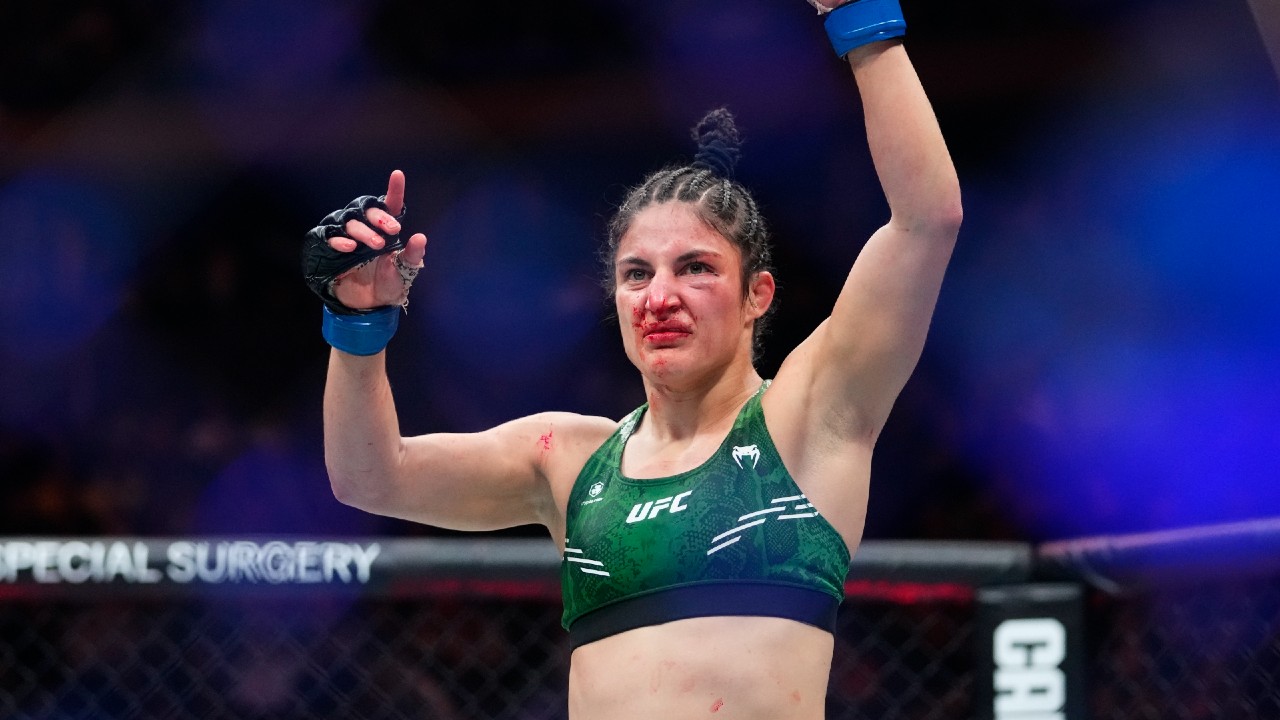 Vancouver’s Loopy Godinez to face Jessica Andrade at UFC 319