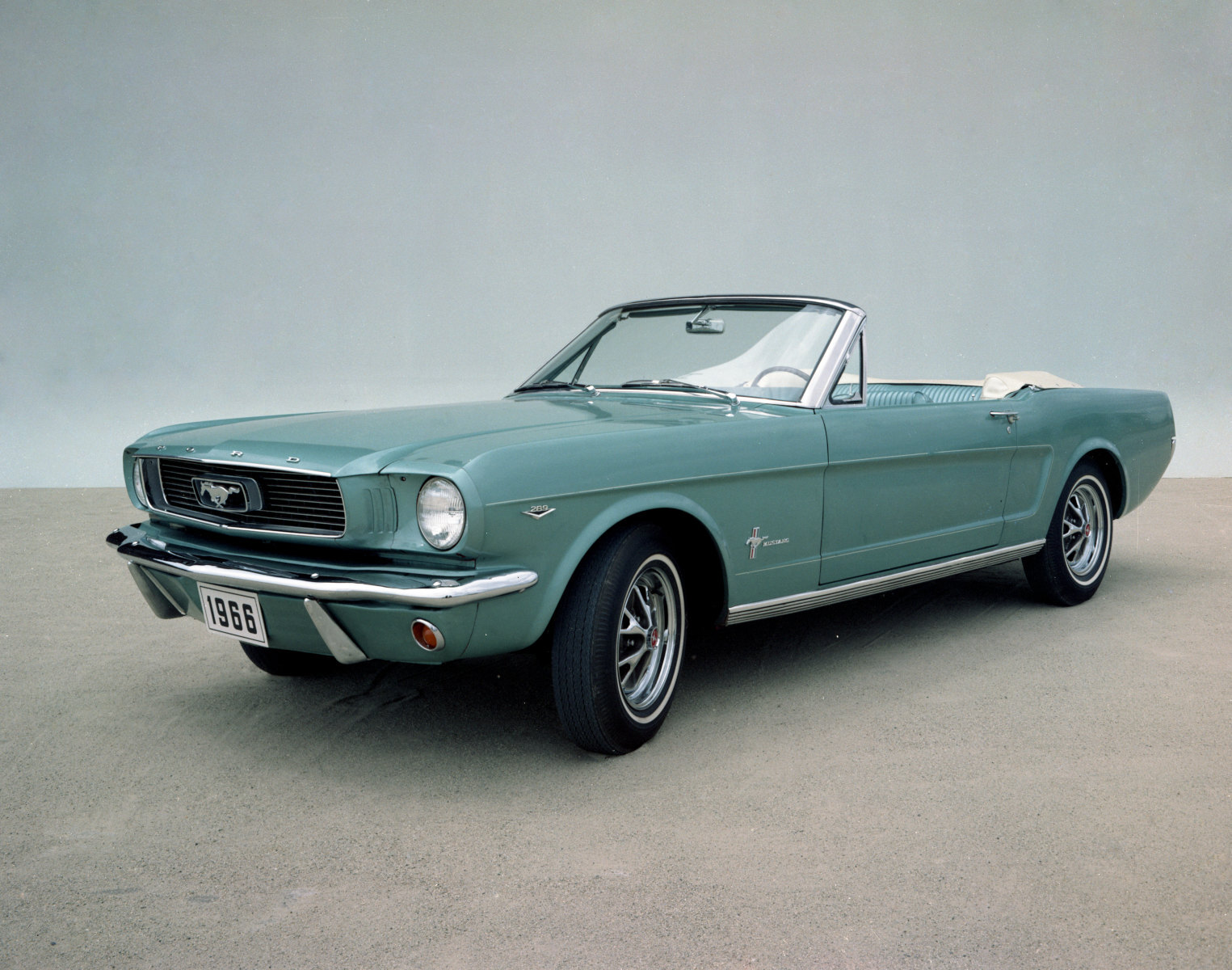 20 of the most beautiful convertible cars