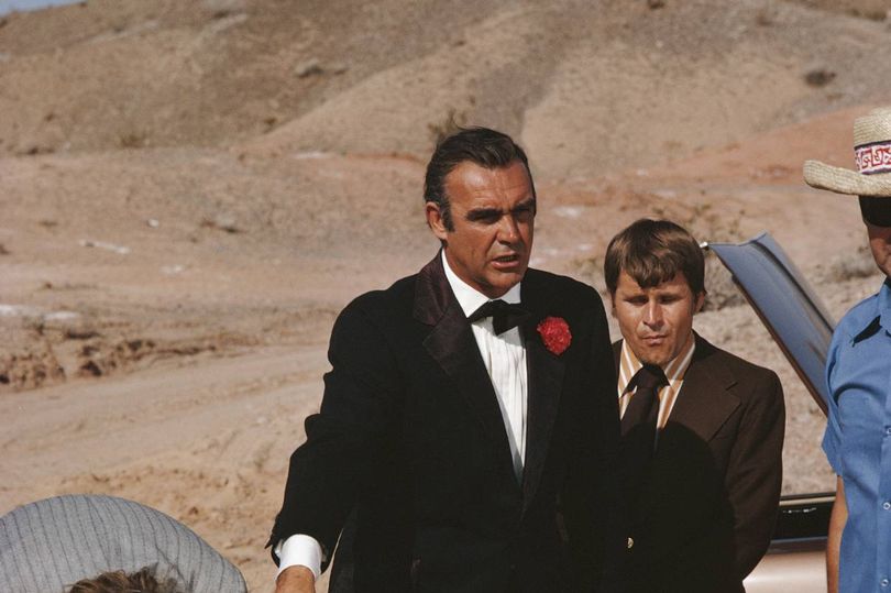 Bruce Glover dead: Legendary James Bond actor known for villain role in ...