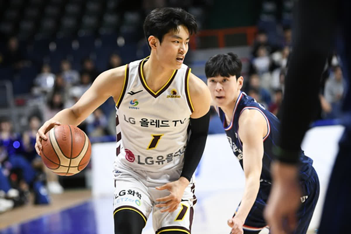 '유기상 4경기 연속 3P 5방' LG, KCC 꺾고 단독 2위 도약…가스공사, SK 제압하고 PO 진출 확정