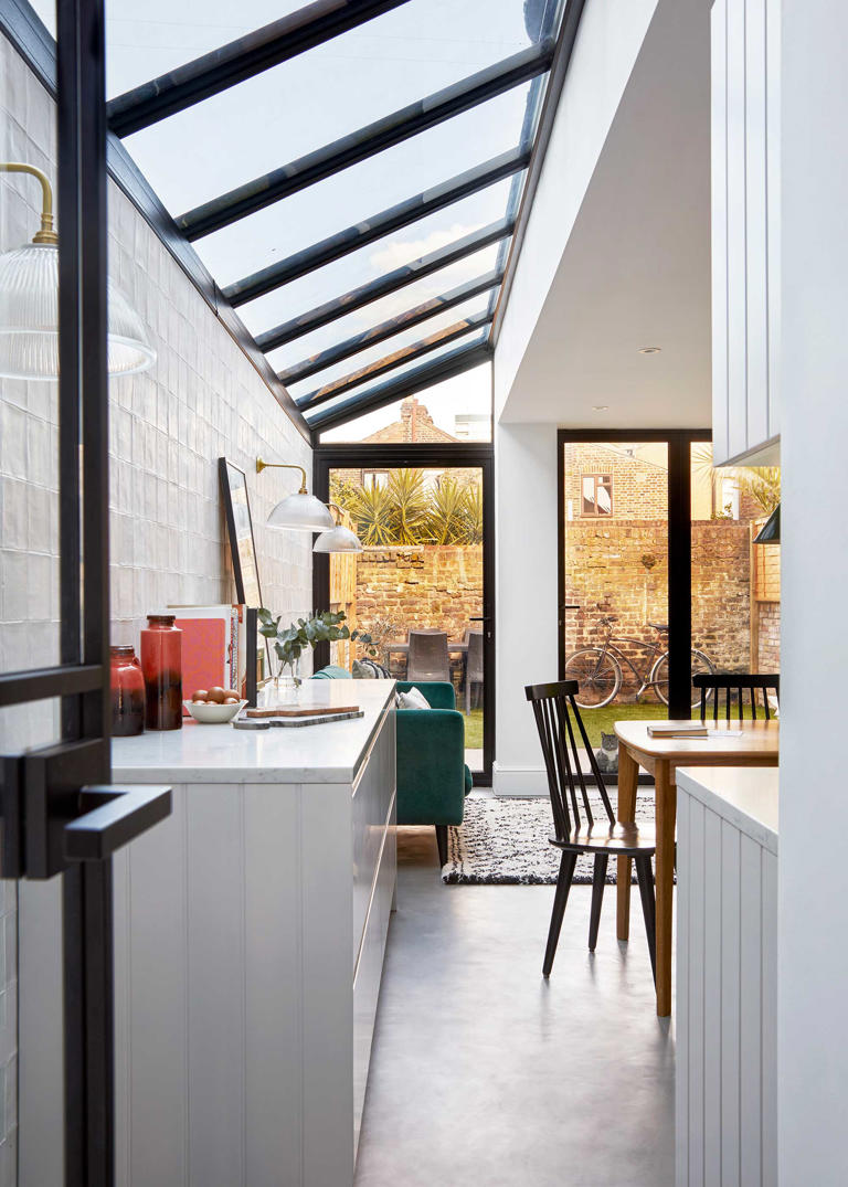 How to Make a Kitchen Extension Feel Brighter — Sometimes All You Need ...