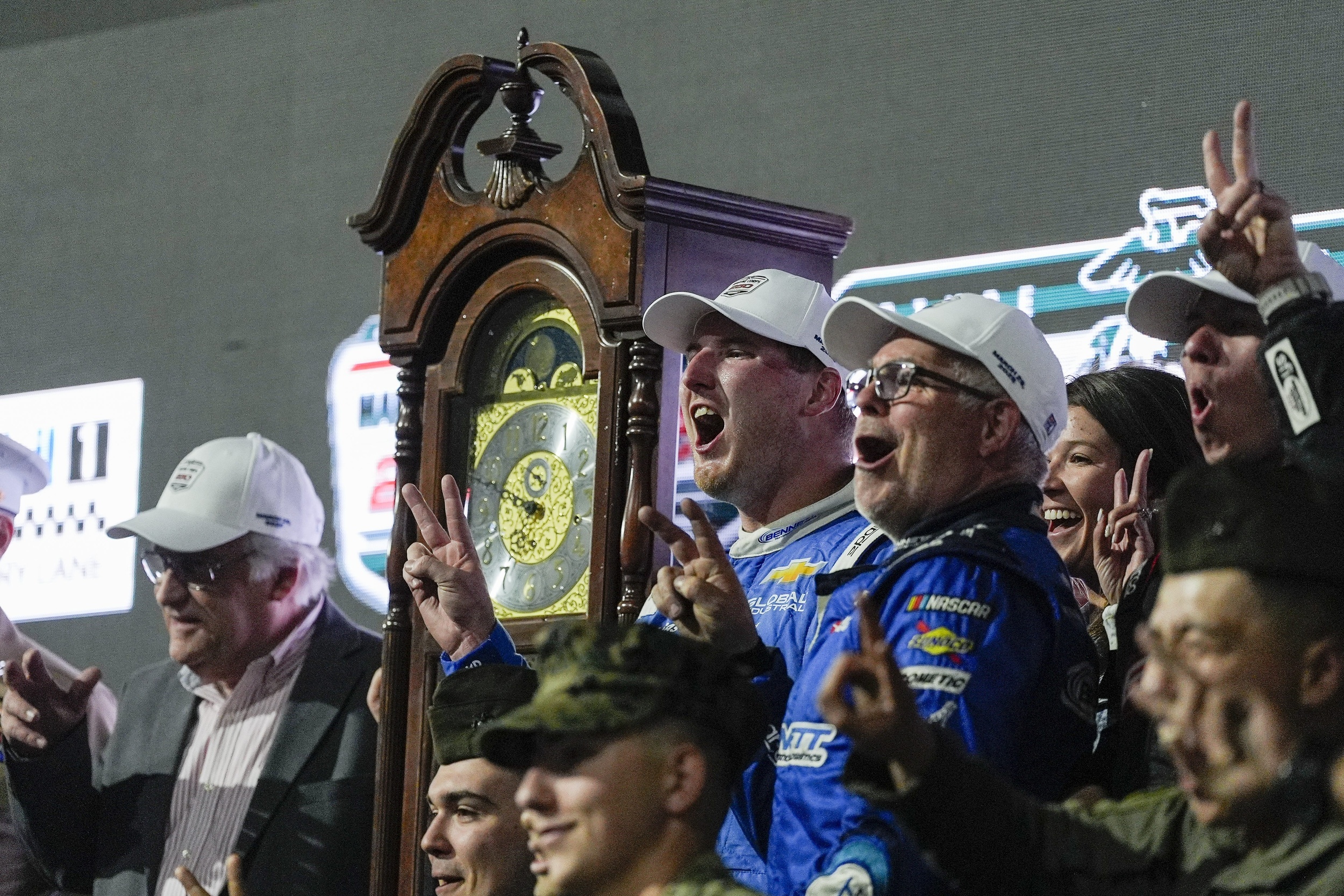 Austin Hill wins Xfinity Series race at Martinsville in dramatic finish