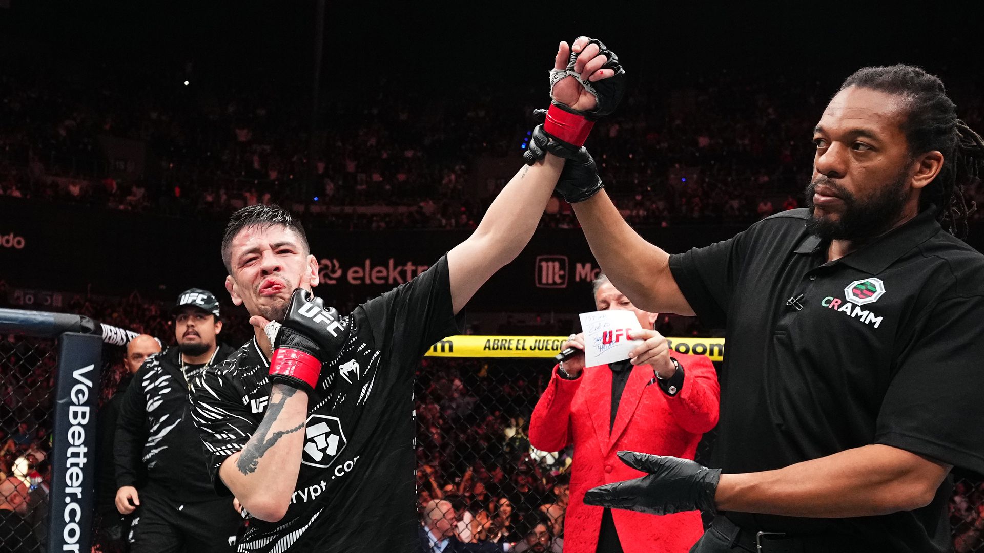 ‘Takedown at the end cost Erceg again’: Pros react to Brandon Moreno’s ...