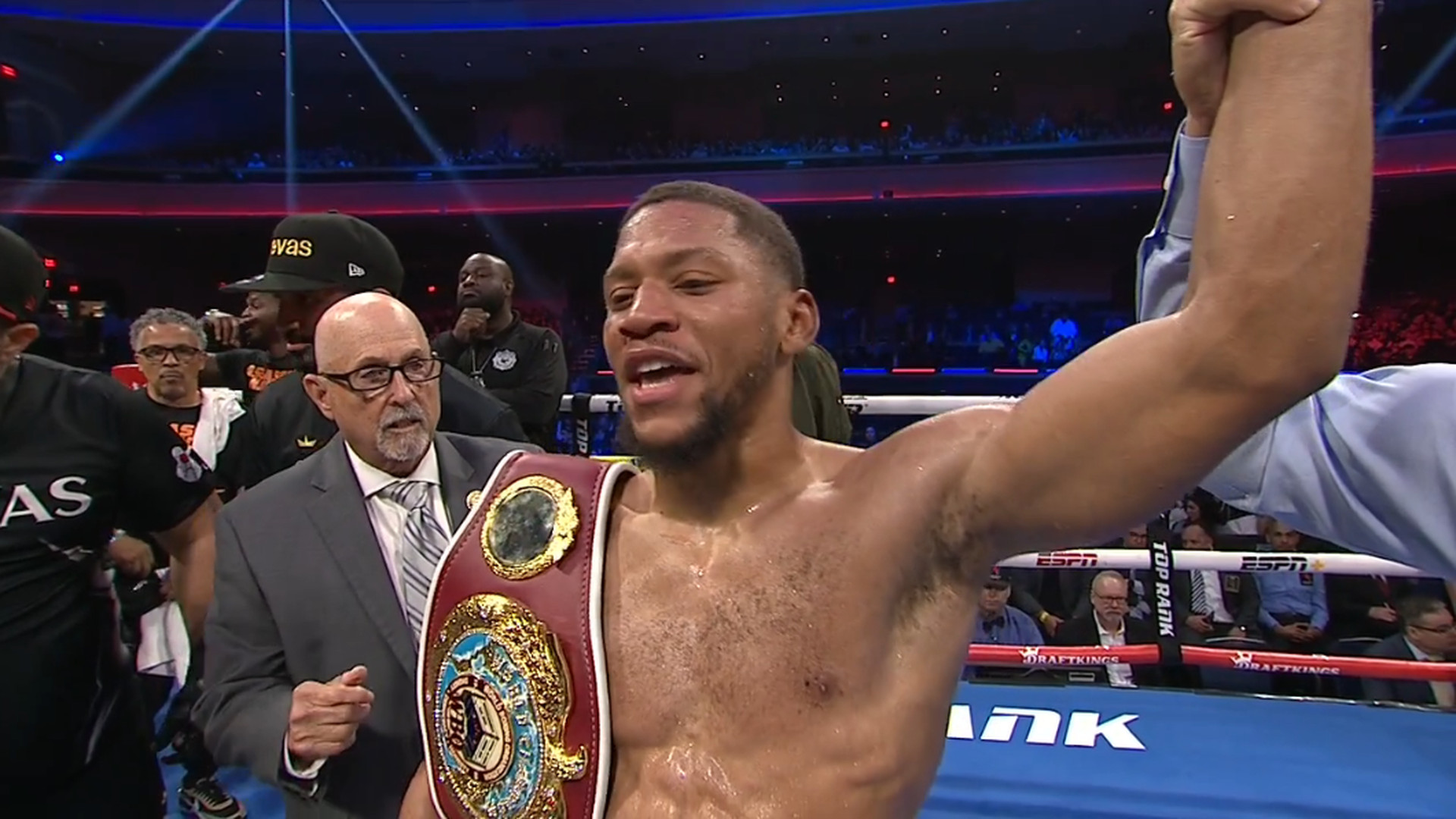 Brian Norman Jr stops Derrieck Cuevas to retain WBO welterweight title
