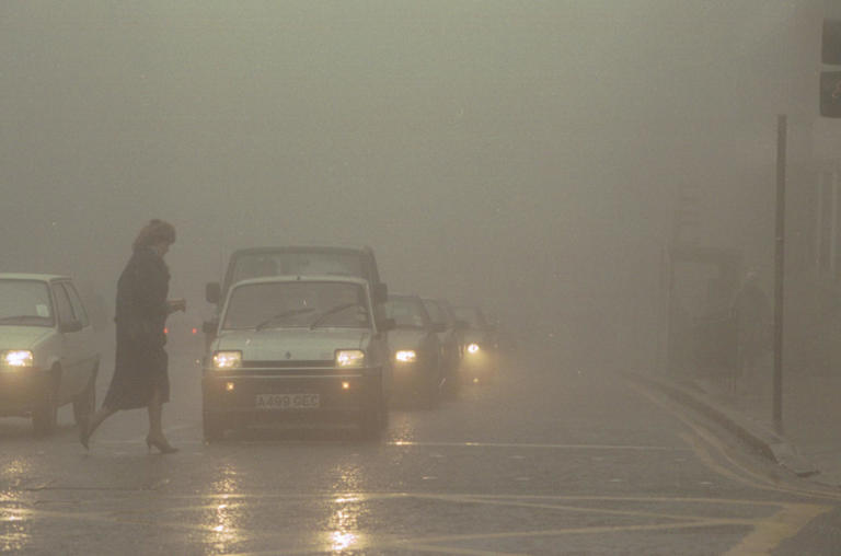 Edinburgh Retro: 29 fascinating pictures of North Bridge through the ...