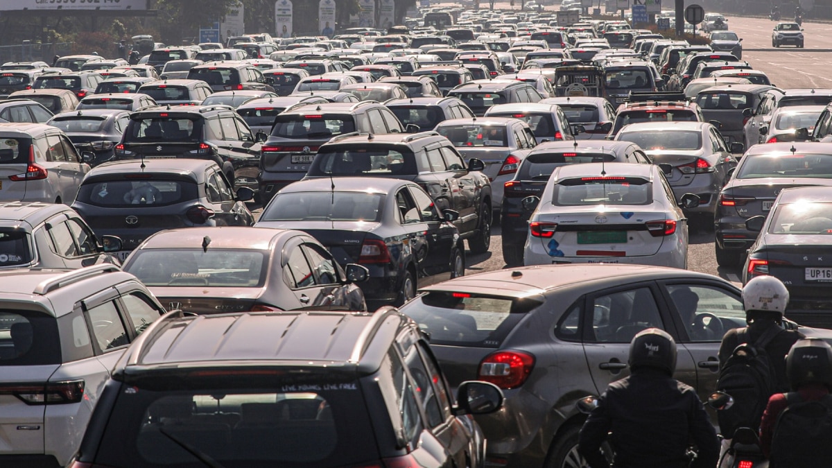 Traffic Diverted In Noida As Thousands Gather To Offer Namaz On Eid