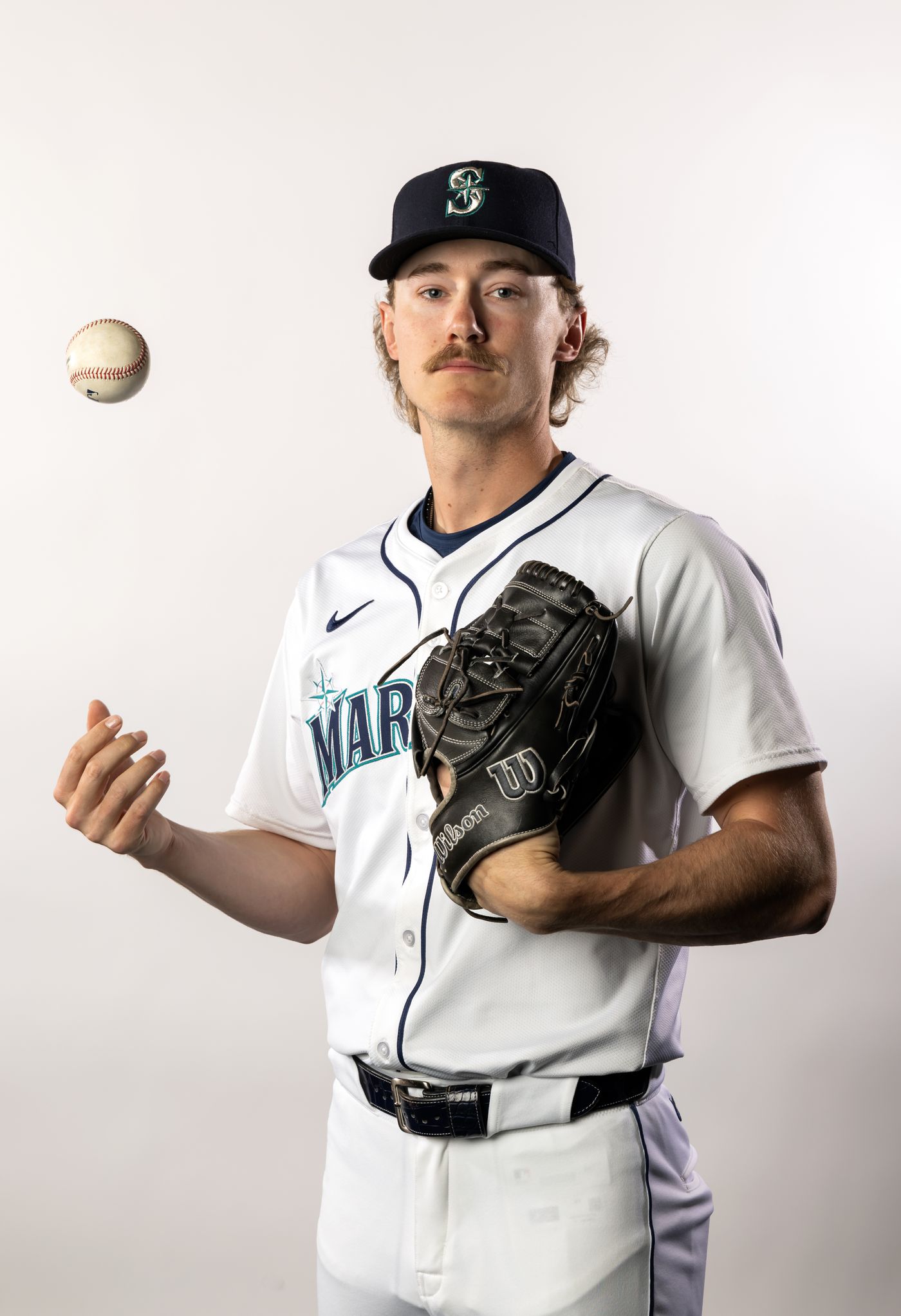 Mariners look to be same as they ever were, lose 4-2