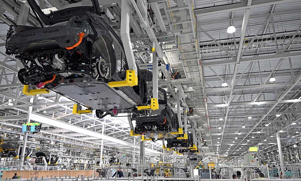 현대차 美 ‘HMGMA’ 공장 가보니…로봇 200대가 움직이는 ‘혁신’ 집약체