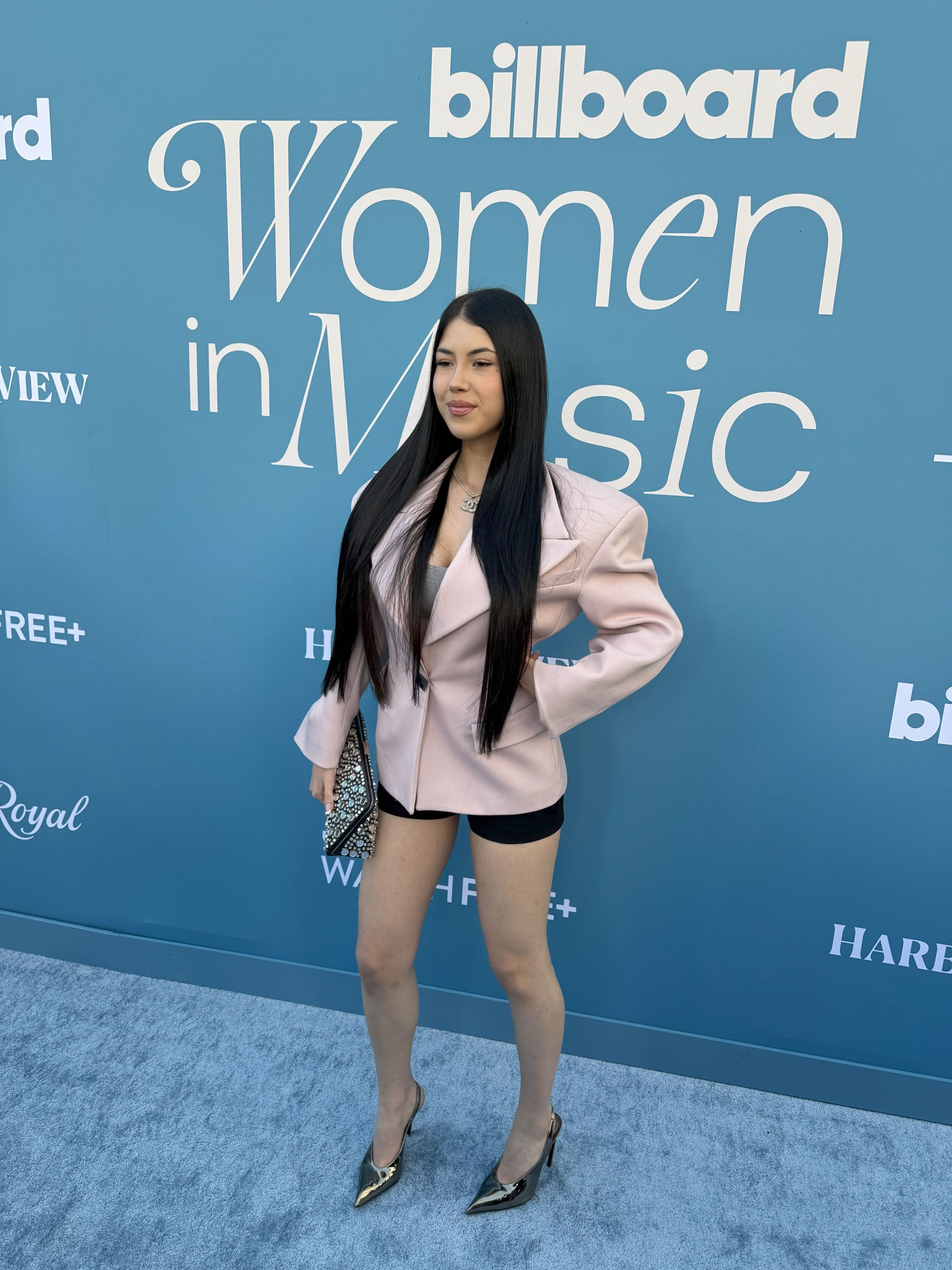 Rapper italiana Anna premiata ai Billboard Women a Los Angeles