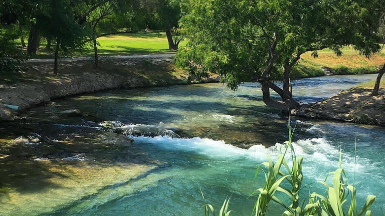 One Of Texas' Largest Springs Is A Peaceful Oasis With Parks, Natural ...
