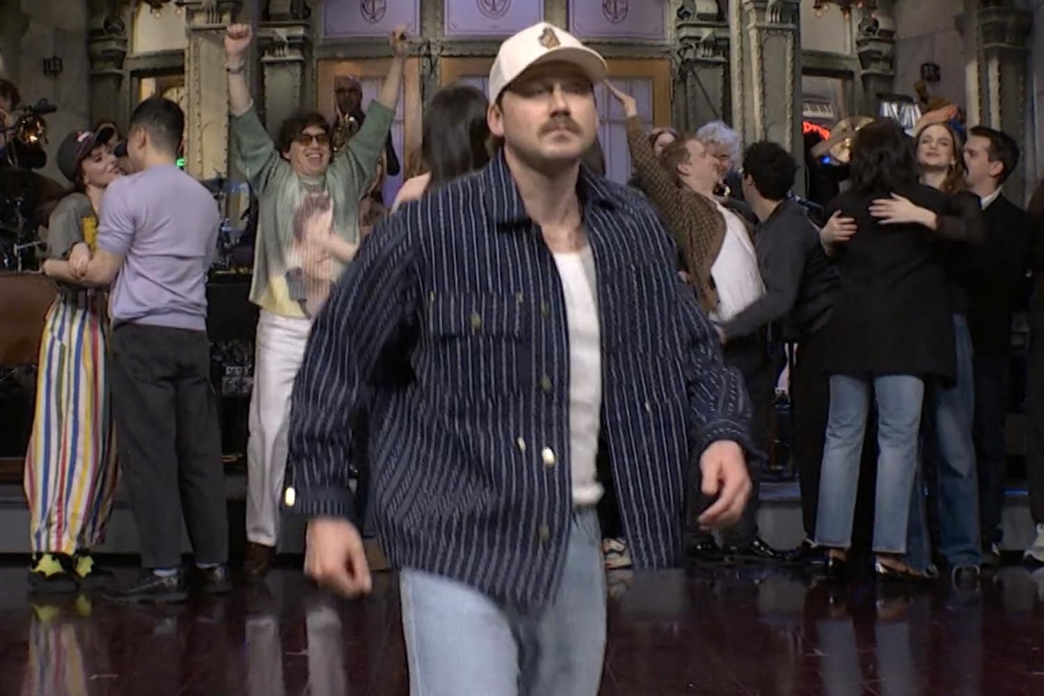 Morgan Wallen Abruptly Walks Off “SNL” Before the Show's End: 'Get Me ...