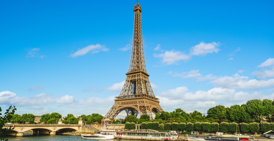 Solo Traveler Reveals The Most Overrated Places That You Visit In Europe