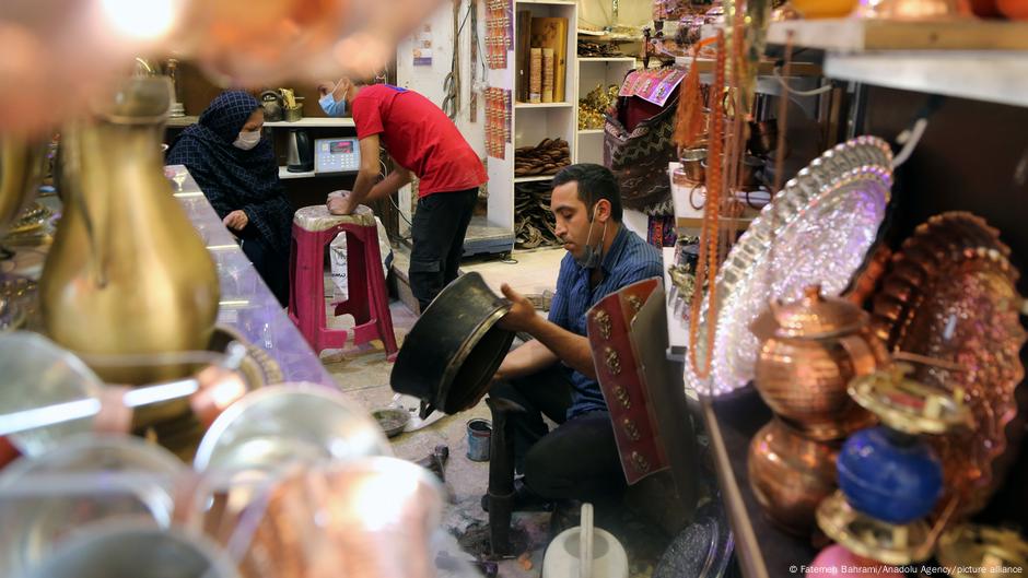 Iran's middle class bears brunt of economic crisis
