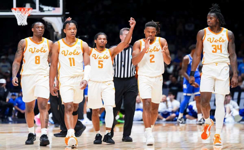 Houston vs. Tennessee Elite Eight - How to Watch March Madness Today