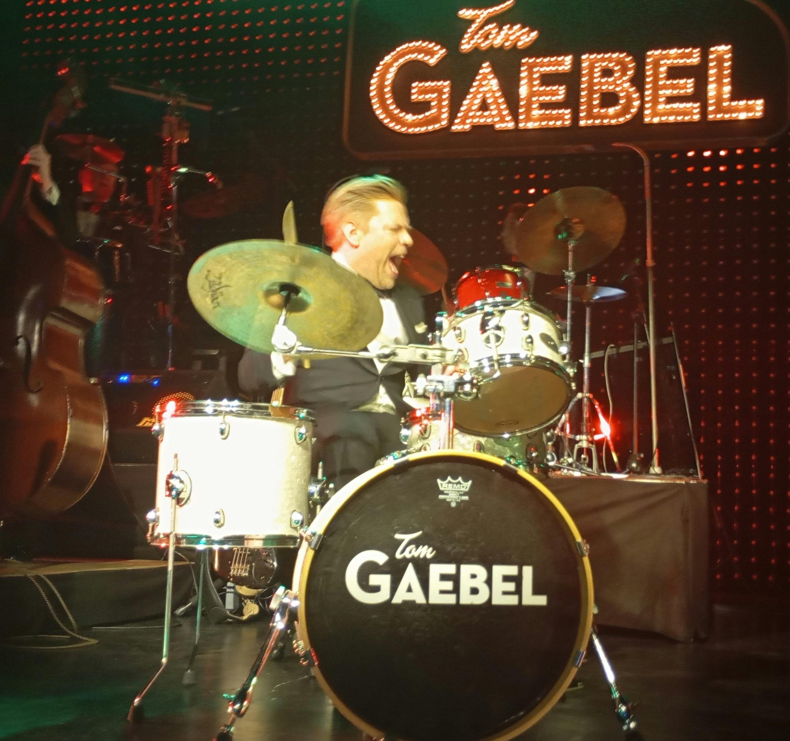 Konzert: Tom Gaebel zeigte „nur das Beste“ im Bergheimer Medio