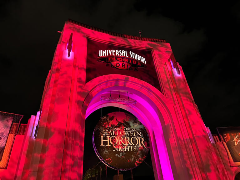 RUMOR: Universal Hints at Return of Premium Scream Night for Halloween ...