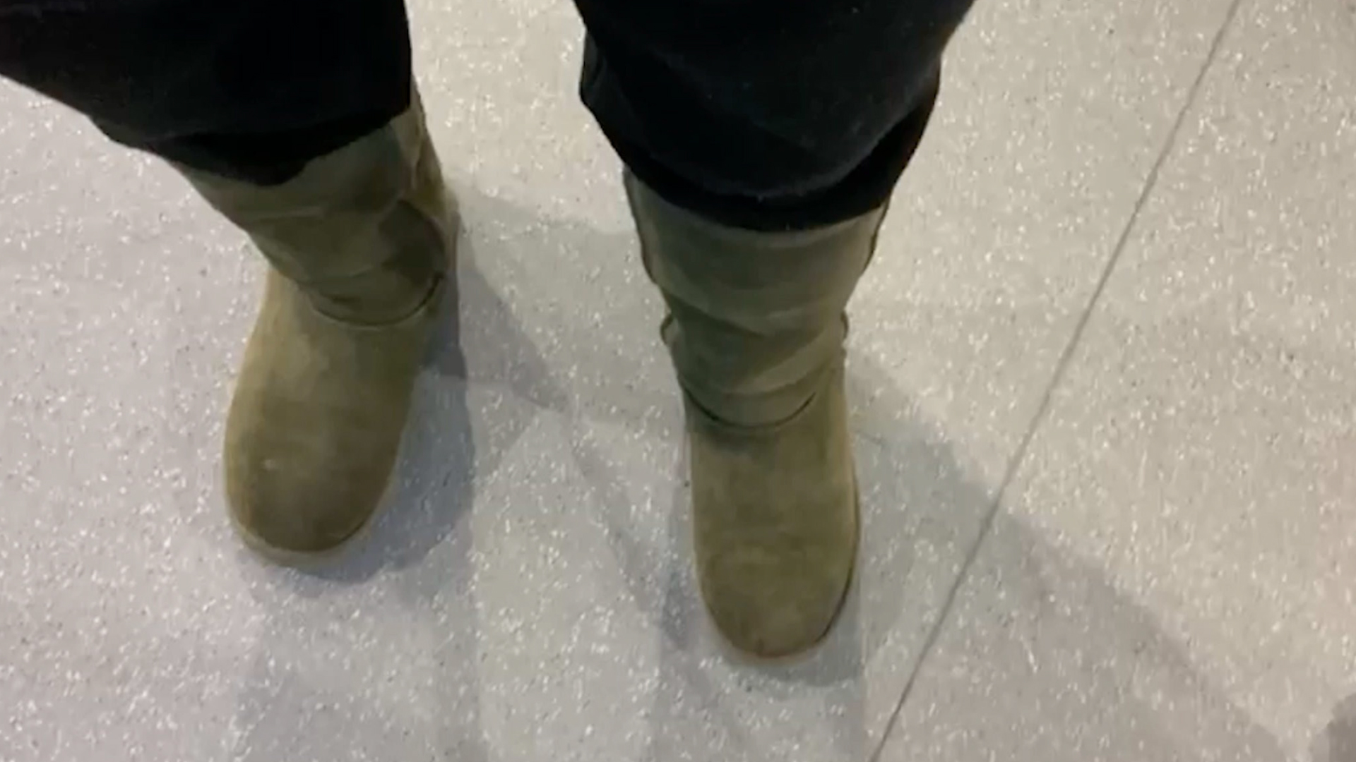 Video shows gym-goer booted out and barred for wearing UGG boots