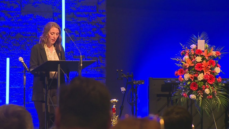 Bettendorf native gets sendoff of dreams at Davenport church