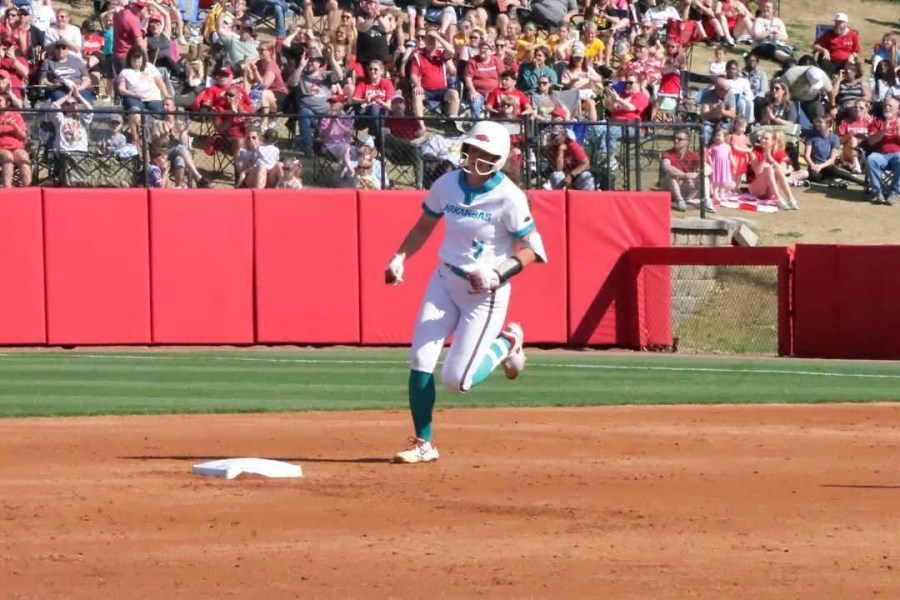 Arkansas looking to sweep Kentucky on Sunday after school-record 17th ...