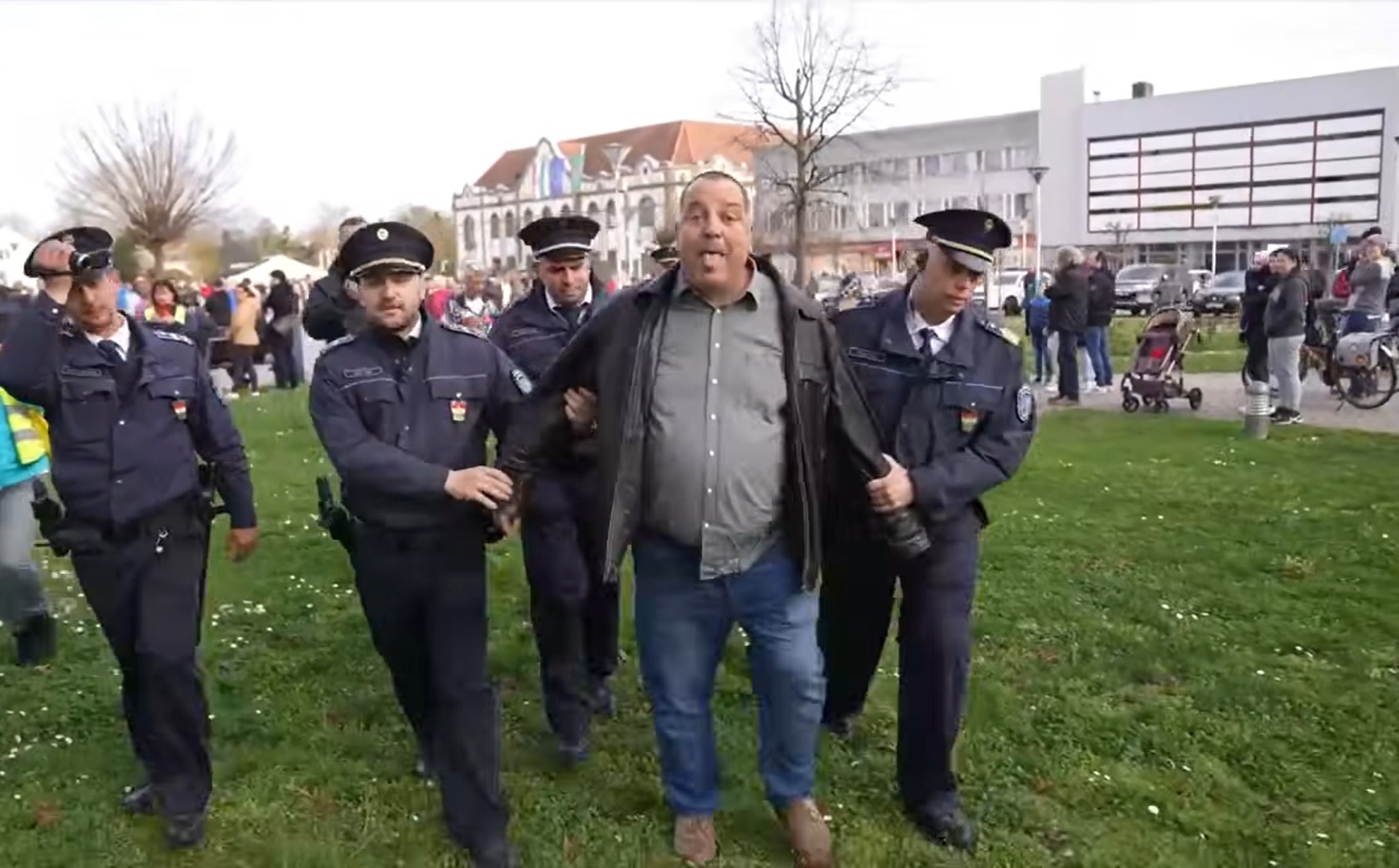 Most Magyar Péter körmendi gyűléséről kellett bilincsben elvinni egy ...