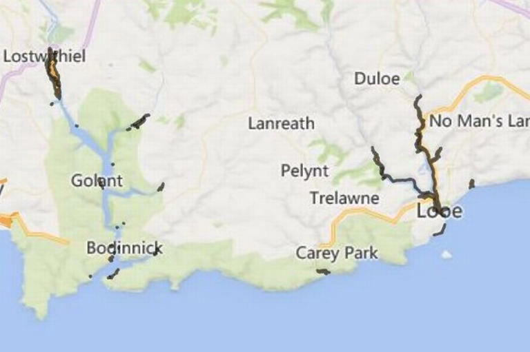 Flood alerts across Devon and Cornwall amid high tide 'surge'