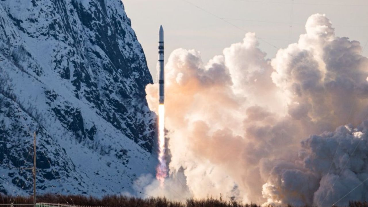 German start-up's orbital rocket crashes 40 seconds after liftoff- VIDEO