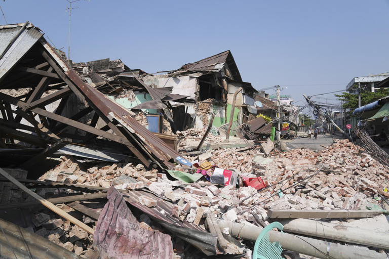Officials survey damage in Myanmar's earthquake-devastated central areas