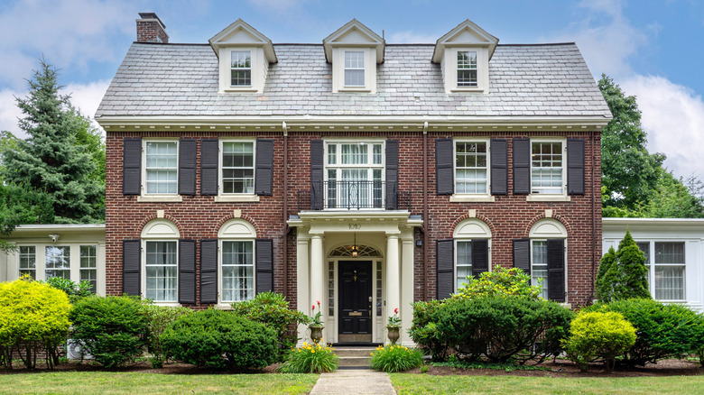 What Are Colonial-Style Homes? Discover What Makes The Design So Charming