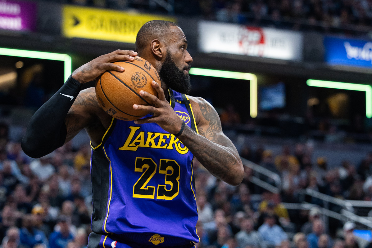 Lebron James Sends Brutal Message to Cavs About Roster Construction