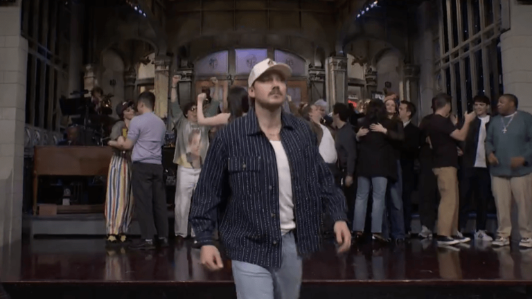 Morgan Wallen Makes Abrupt ‘SNL' Exit During Curtain Call: "Get Me To God's Country"