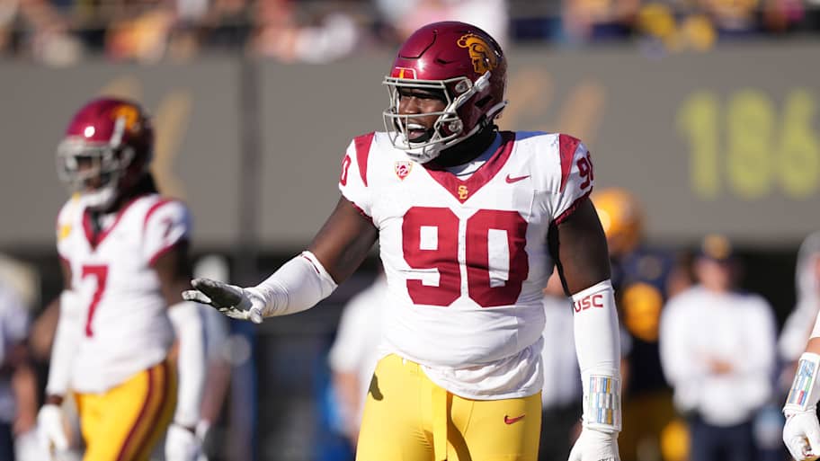 USC Trojans Praise Oregon Ducks 'Amazing' Transfer Portal Star Bear ...