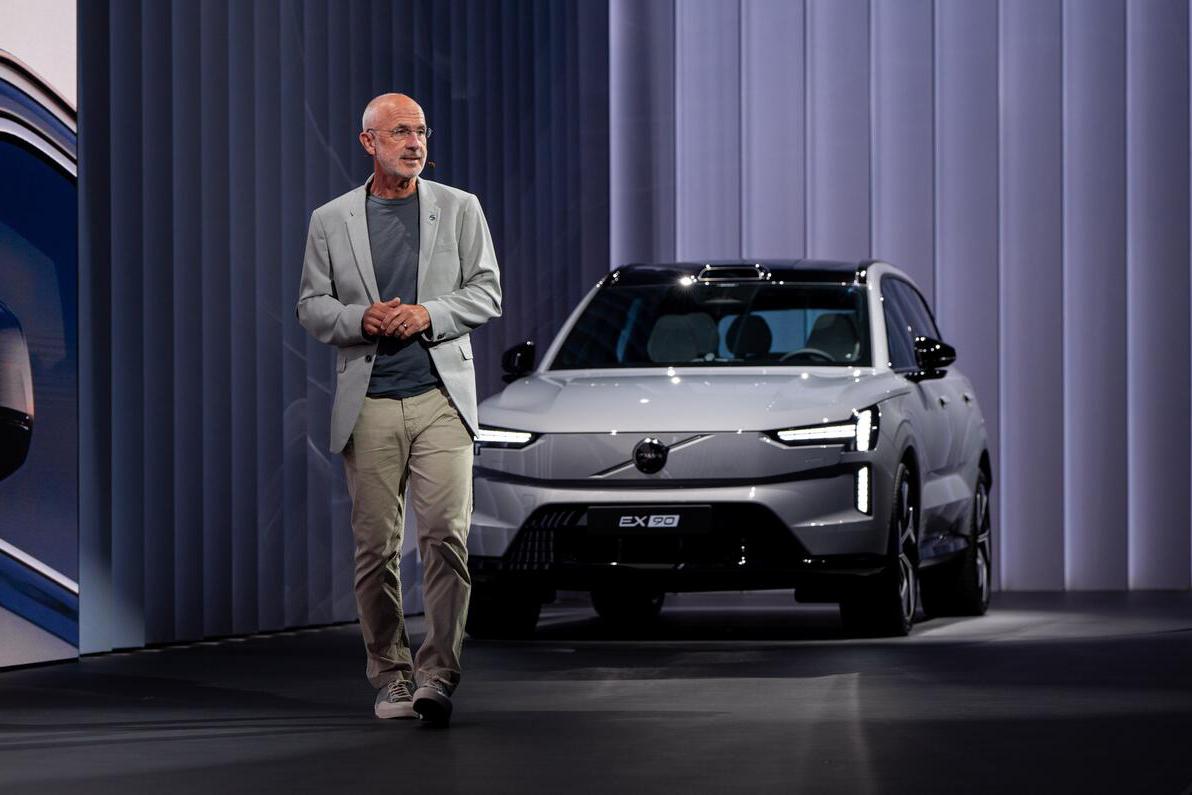 Volvo re-hires former CEO, predicts ‘challenges ahead’