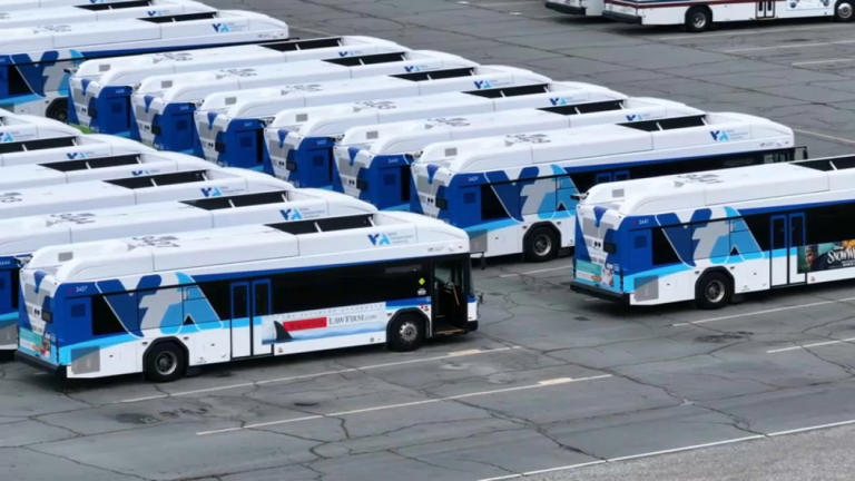 VTA restores light rail green line service