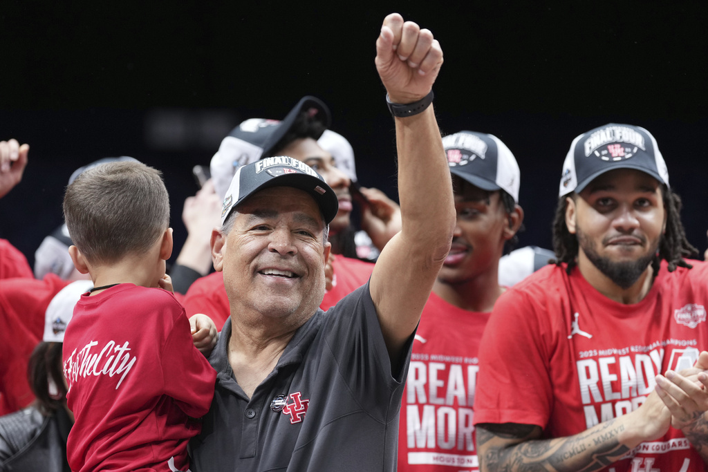 Houston's defense carries Cougars into 7th Final Four with 69-50 March ...