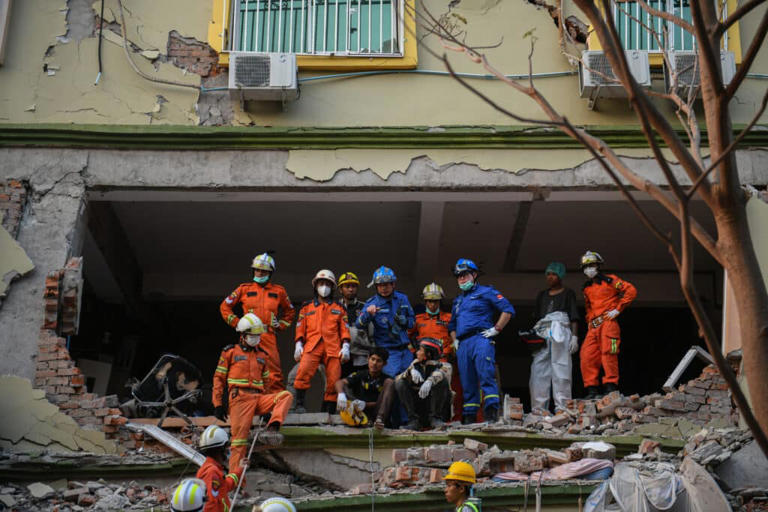 Aftershocks rattle Myanmar as rescuers search for survivors