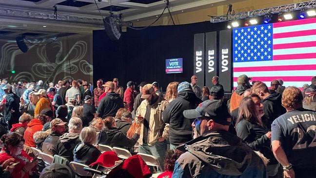 Elon Musk holds Town Hall event in downtown Green Bay Sunday supporting ...