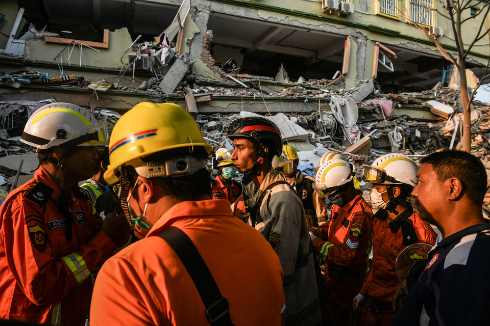 Myanmar se asoma al horror tras el sismo