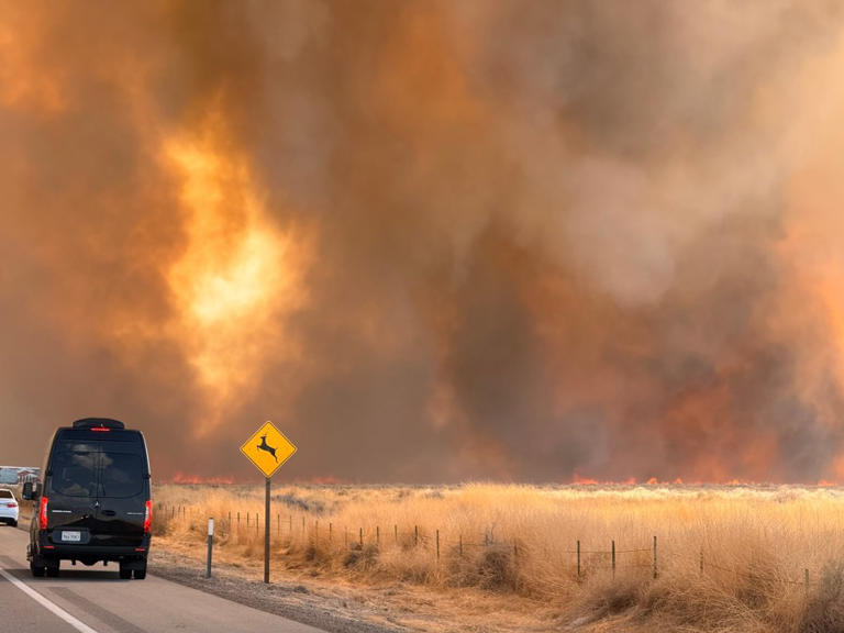 Rapidly growing Silver Fire prompts evacuation orders in Inyo, Mono ...