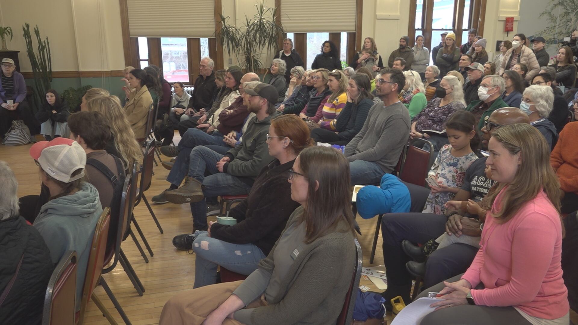 Town hall held in response to planned labor and delivery unit closure ...