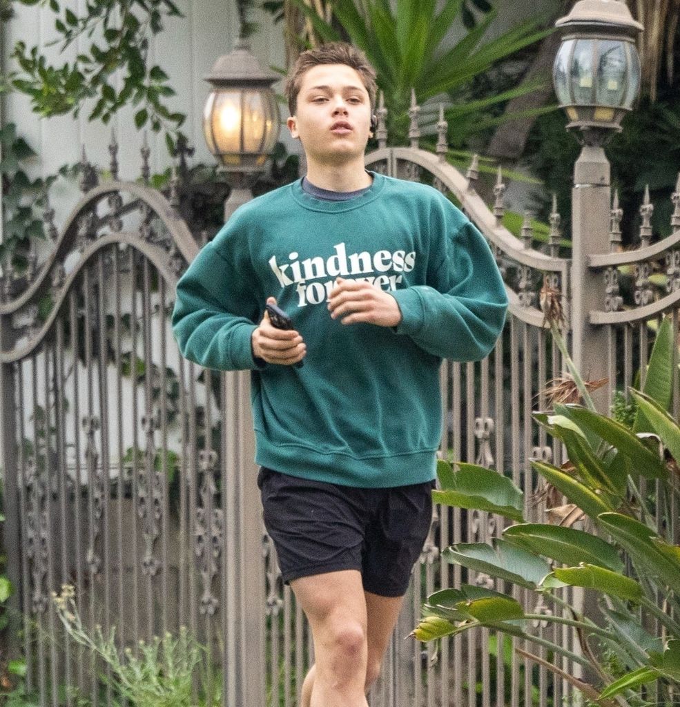 Angelina Jolie and Brad Pitt's teen son Knox sends powerful message ...