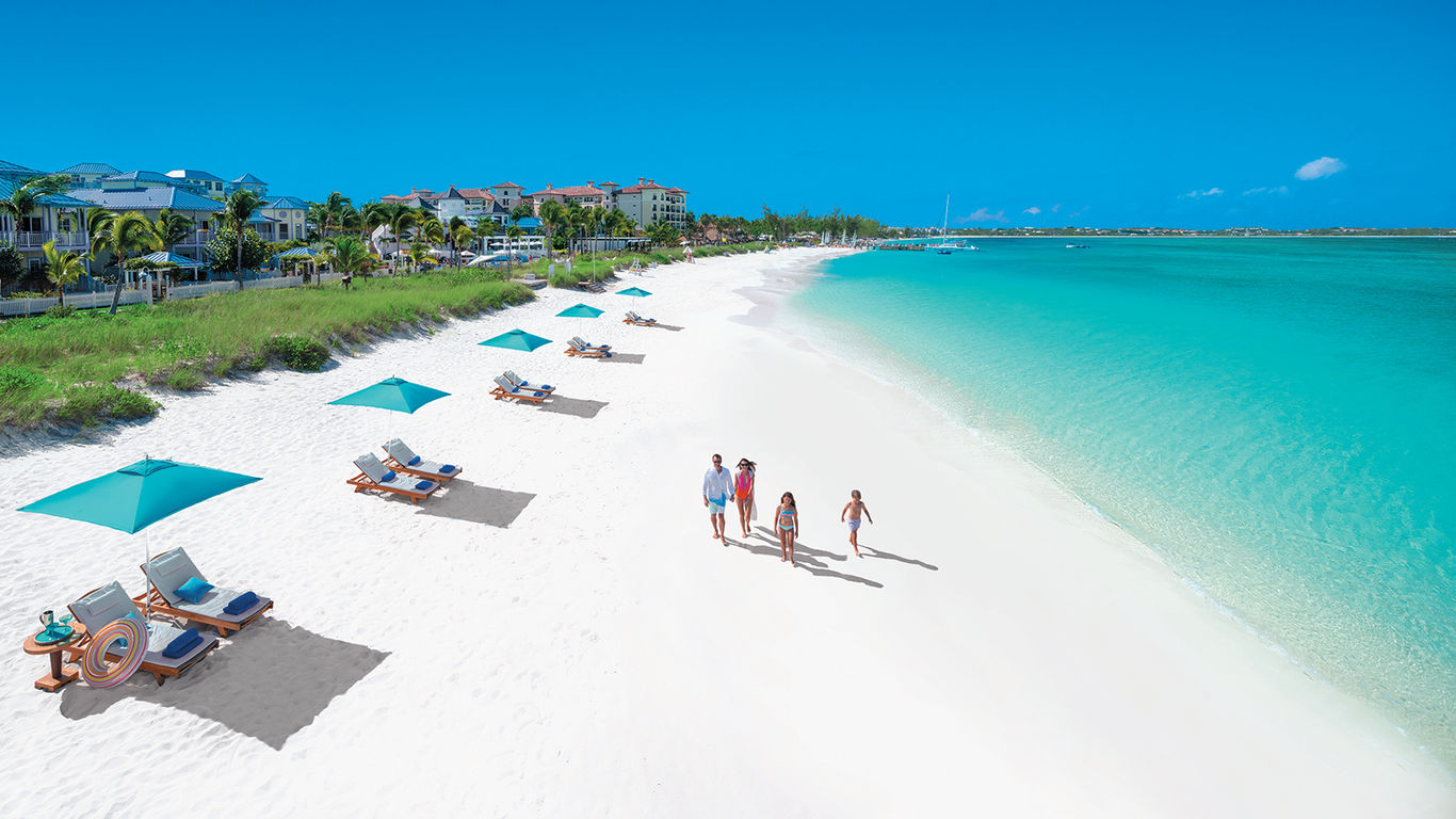 Best All-Inclusive Resorts for High School Graduation and Senior Trips