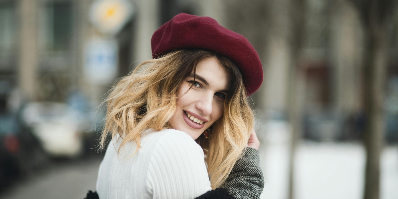 What is the French “effortless chic” style?