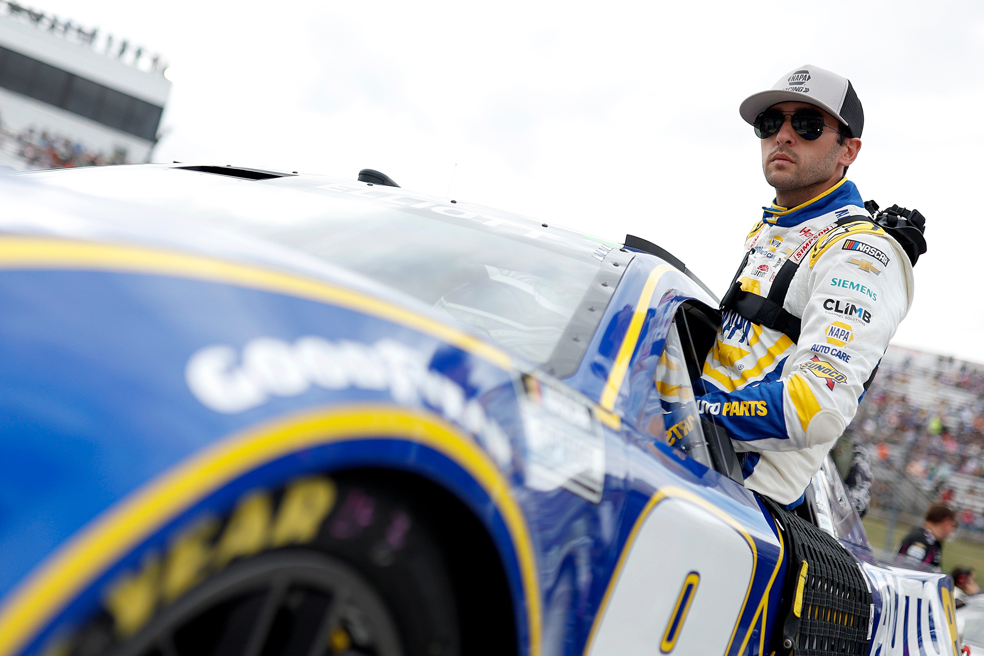 NASCAR Cup Series race at Martinsville live updates, highlights ...