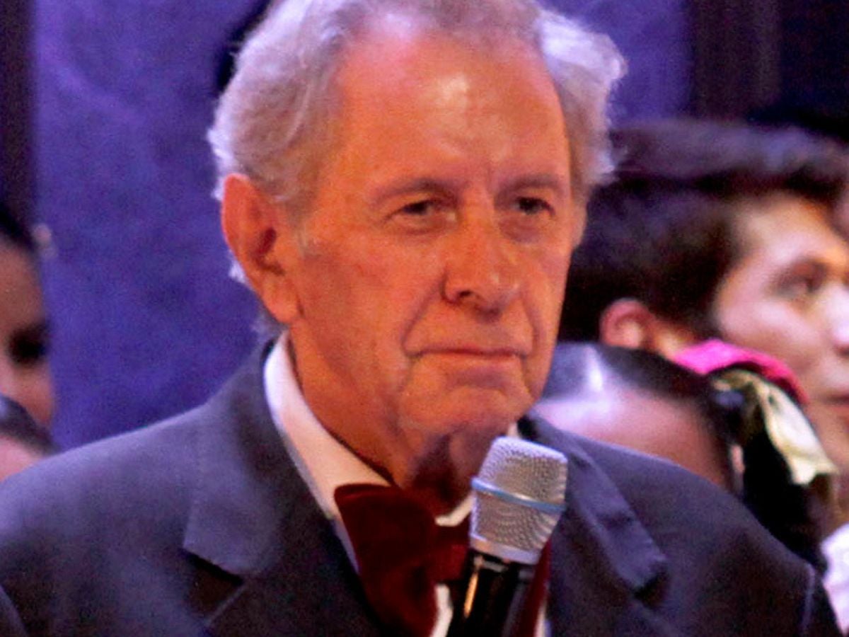 Muere Enrique Bátiz, director prodigio de orquesta y figura clave de la ...