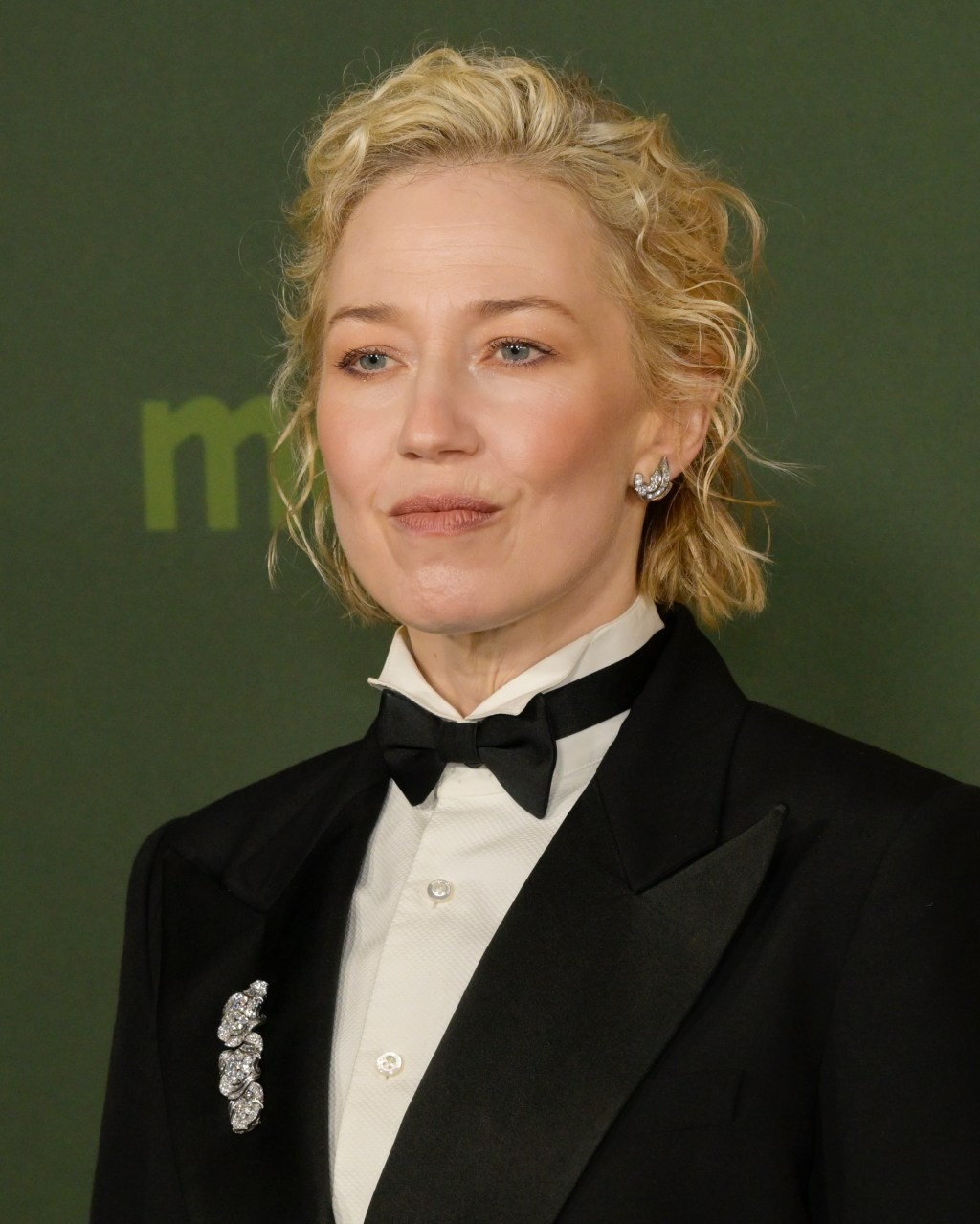 Carrie Coon says ‘White Lotus’ scene about ‘maybe trans’ child was cut ...