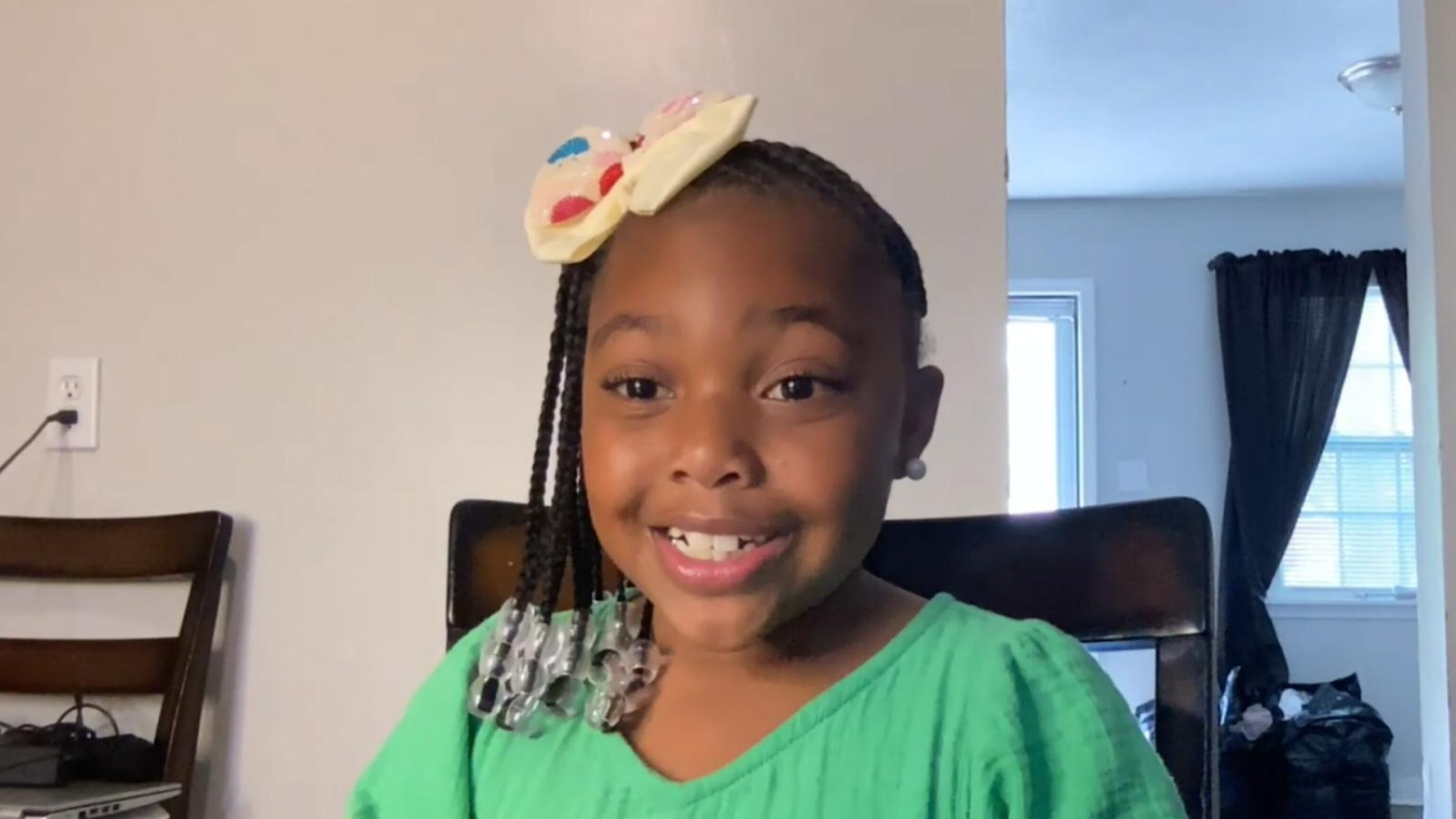 'Jabria, are you famous?': 8-year-old content creator shines on 'Abbott ...