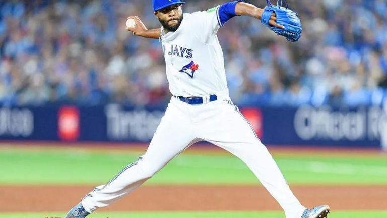 MLB: Veteran Pitcher Decides to 'Hang Up the Cleats' After 17 Years in ...