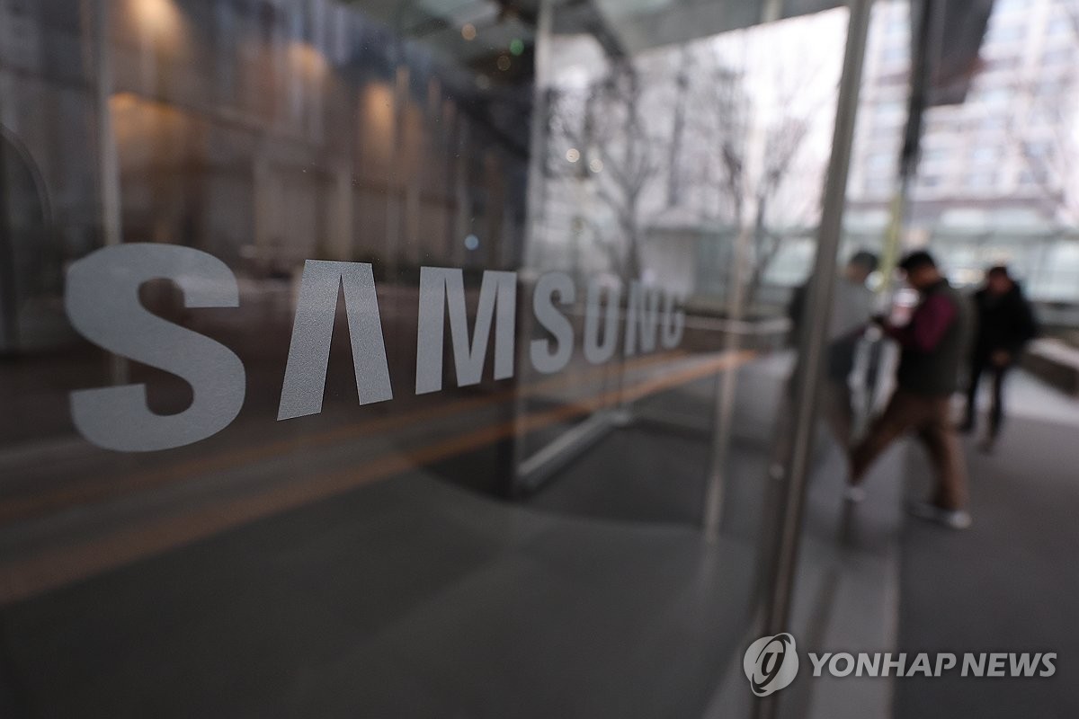 Over half of top 100 firms pay average salary of over 100 mln won in ...