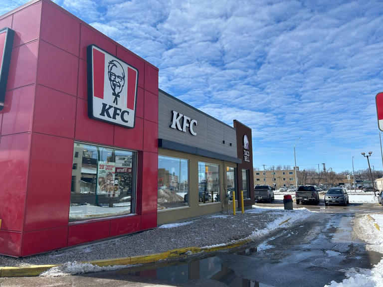 Man, 27, charged with mischief after damaging Winnipeg KFC restaurant ...