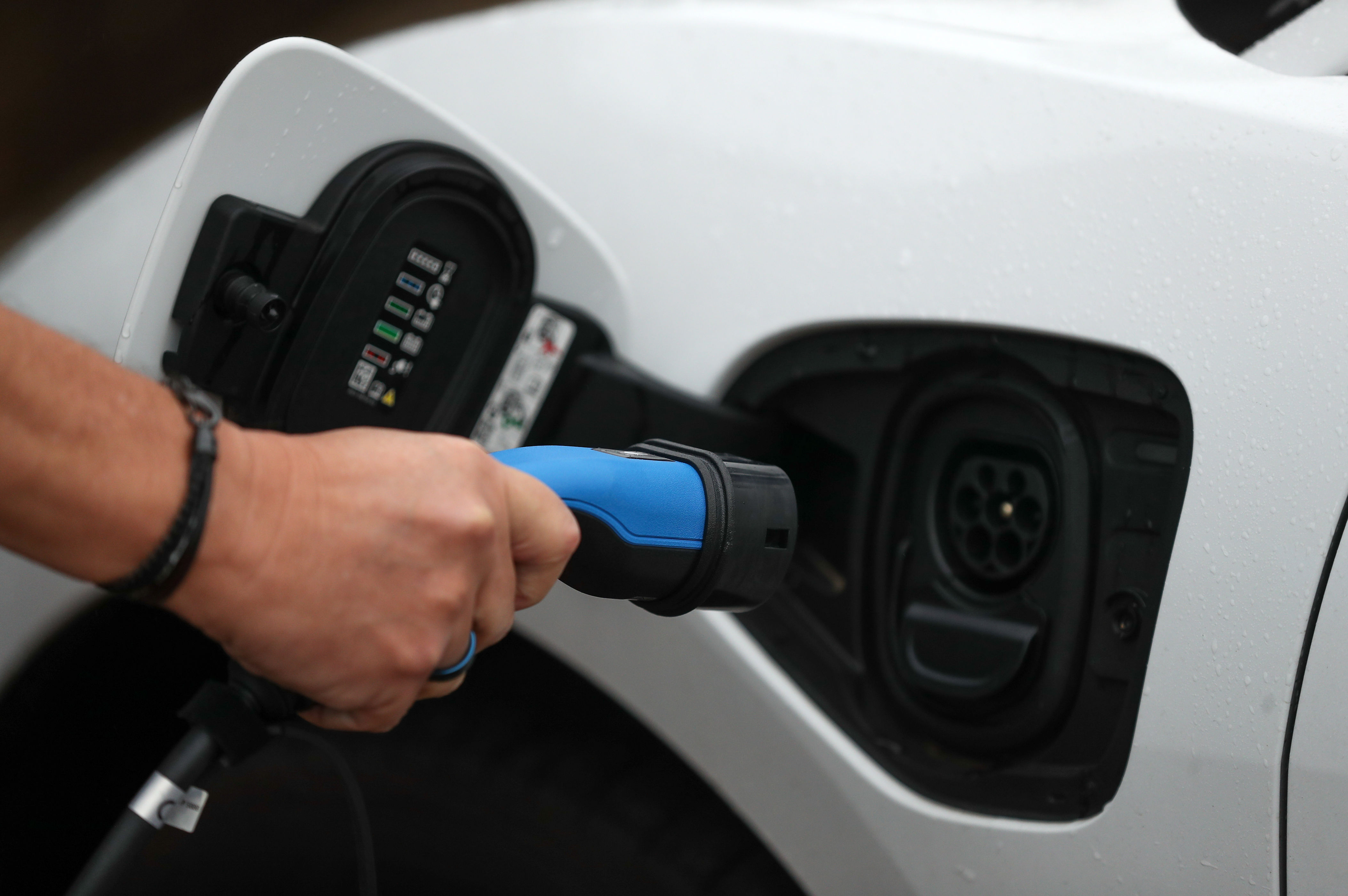 New car tax rules could ‘undermine consumer confidence’ in EVs ...